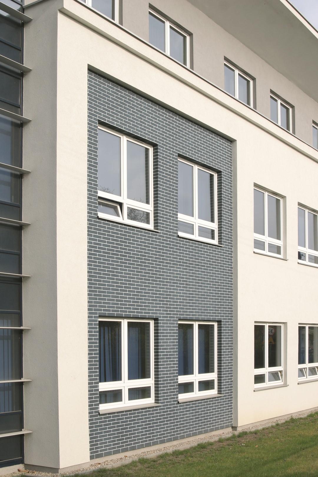 Dryvit - JC Tech Solutions - Magazin Online